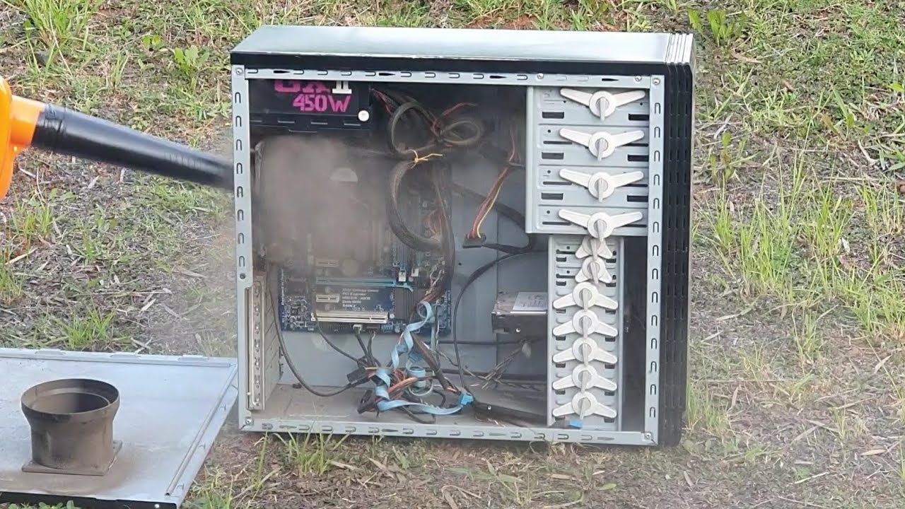 Computer maintenance by Zayax eliminates dust that overheat components ...