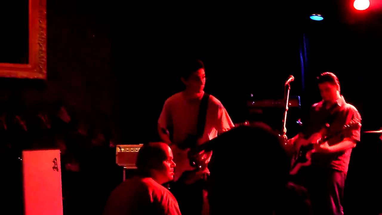 20100924 Deadbeats at Red Devil Lounge - YouTube