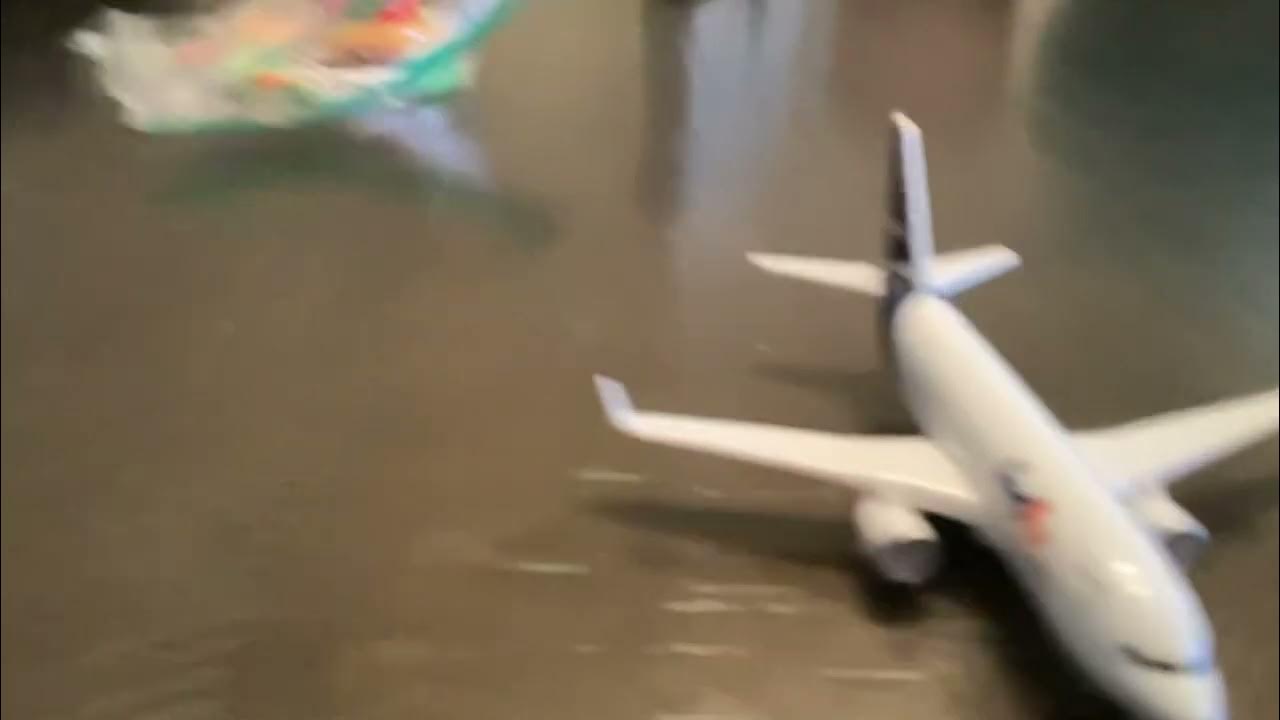 MORE PLANES!!!!!!!!!! - YouTube
