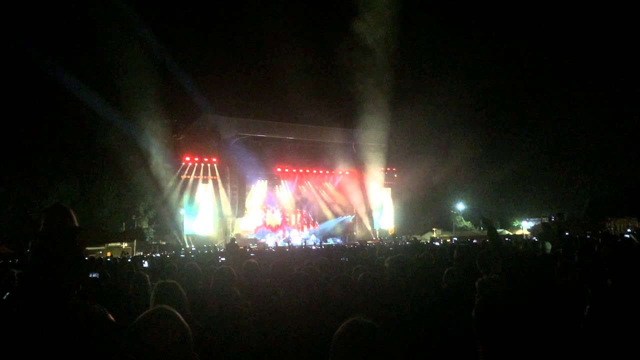 Taylor Hawkins, Dave Grohl, John Paul Jones and Roger Taylor perform ...