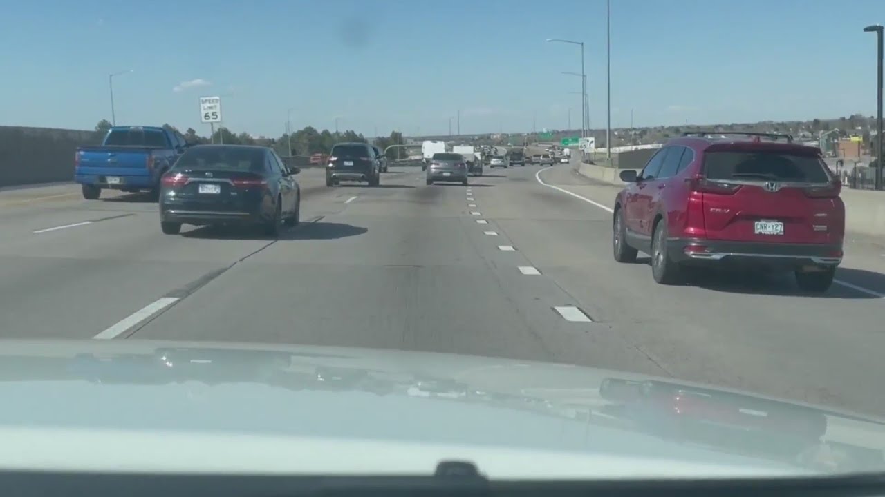 After deadly I-225 crash, Aurora council calls for solution - YouTube