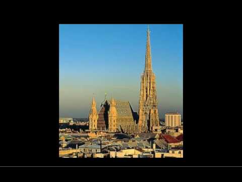 Stephansdom Festgeläute & Pummerin - YouTube