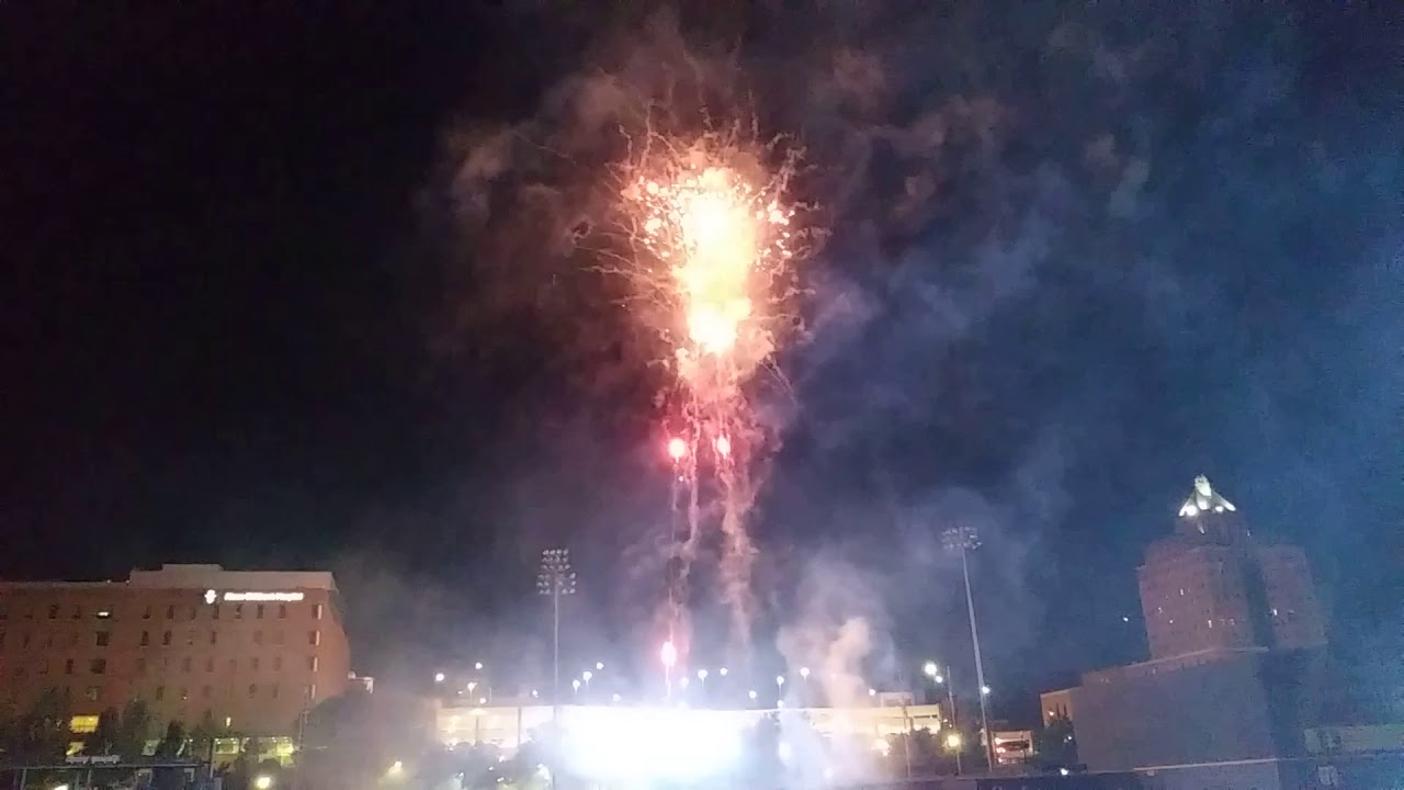 Rubber ducks fireworks😺 - YouTube