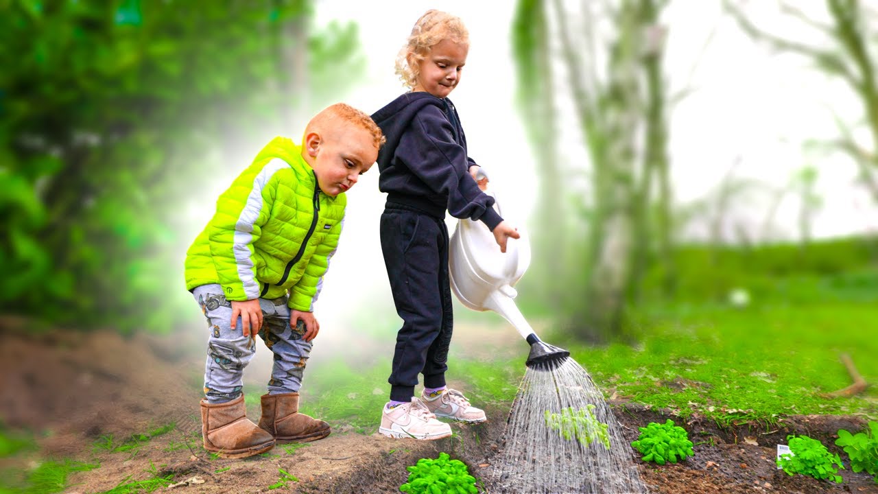 MOESTUINTJE MAKEN MET DE KINDEREN 🌱 #2801 - YouTube