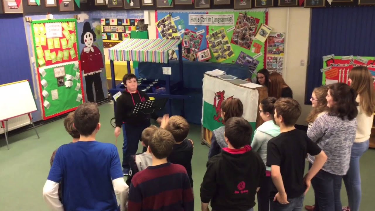 Aelwyd Hafodwenog - YouTube