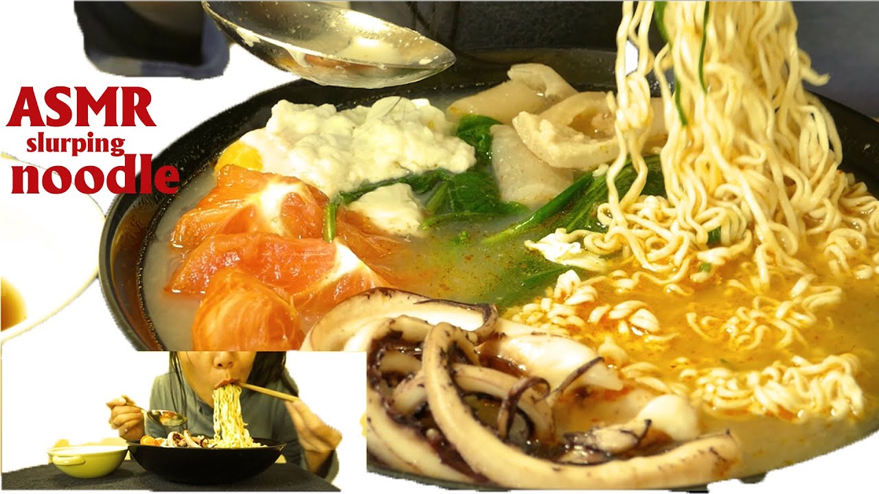 ASMR SATIFYING SLURPING NOODLE crunchy ASMR egg vegetable octopus porc ...