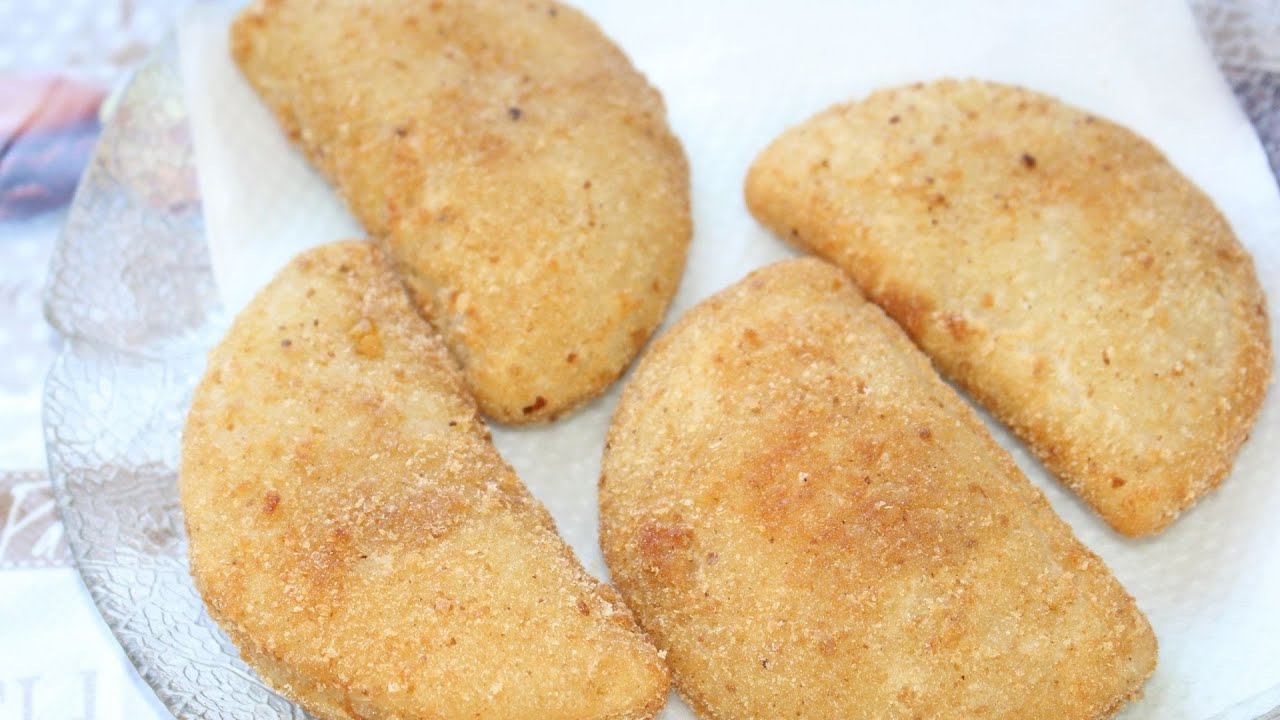 Rissóis de frango/Chicken patties - YouTube