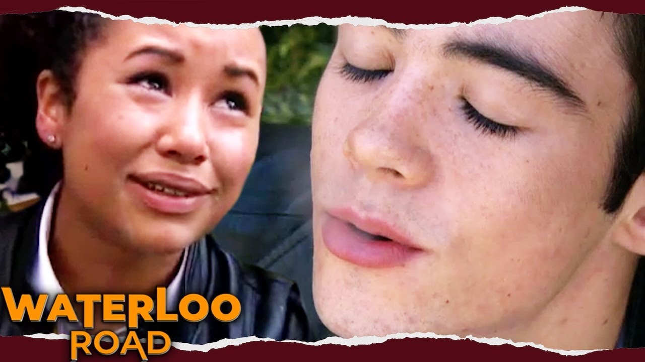 New boy Finn Sharkey brings drugs to school - YouTube