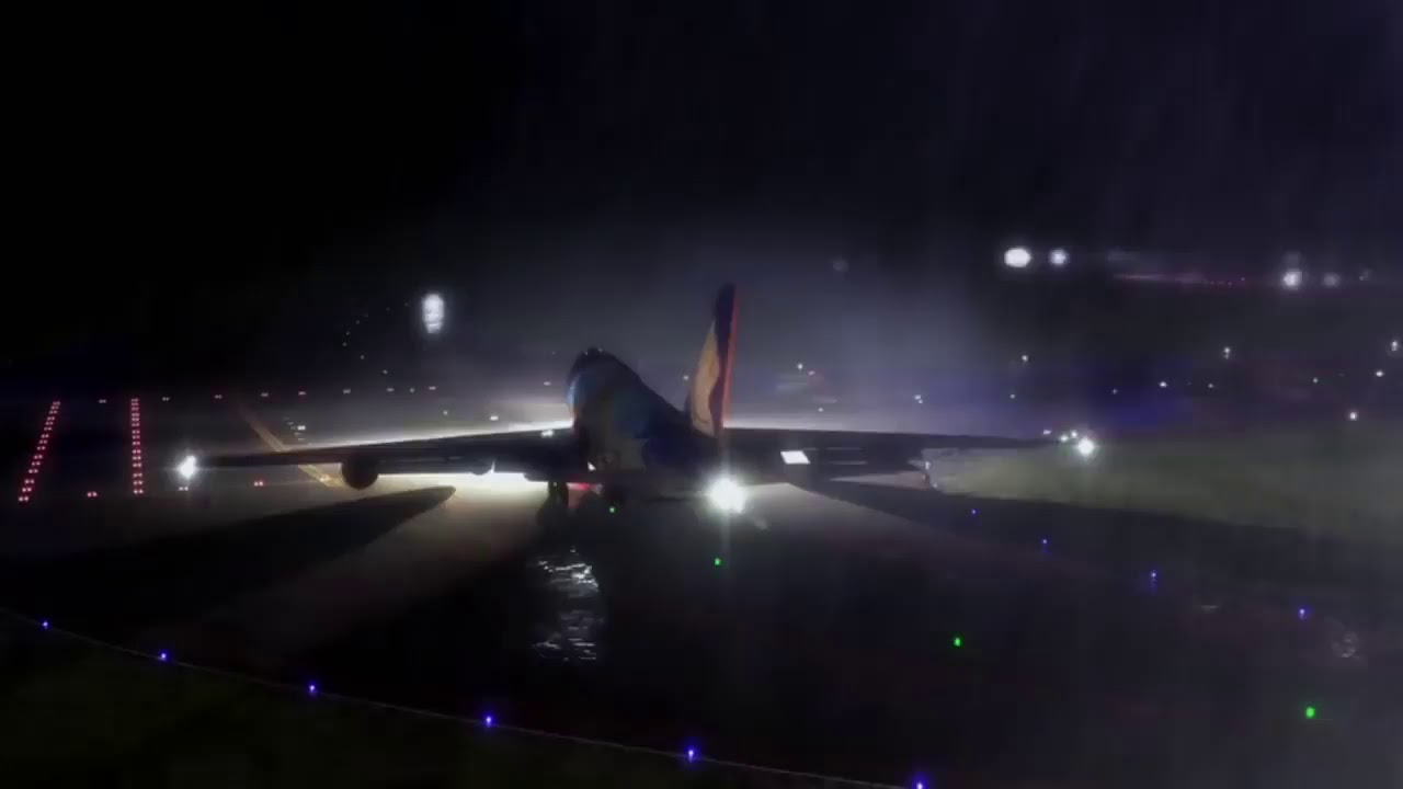 Singapore Airlines Flight 006 - Crash Animation - YouTube