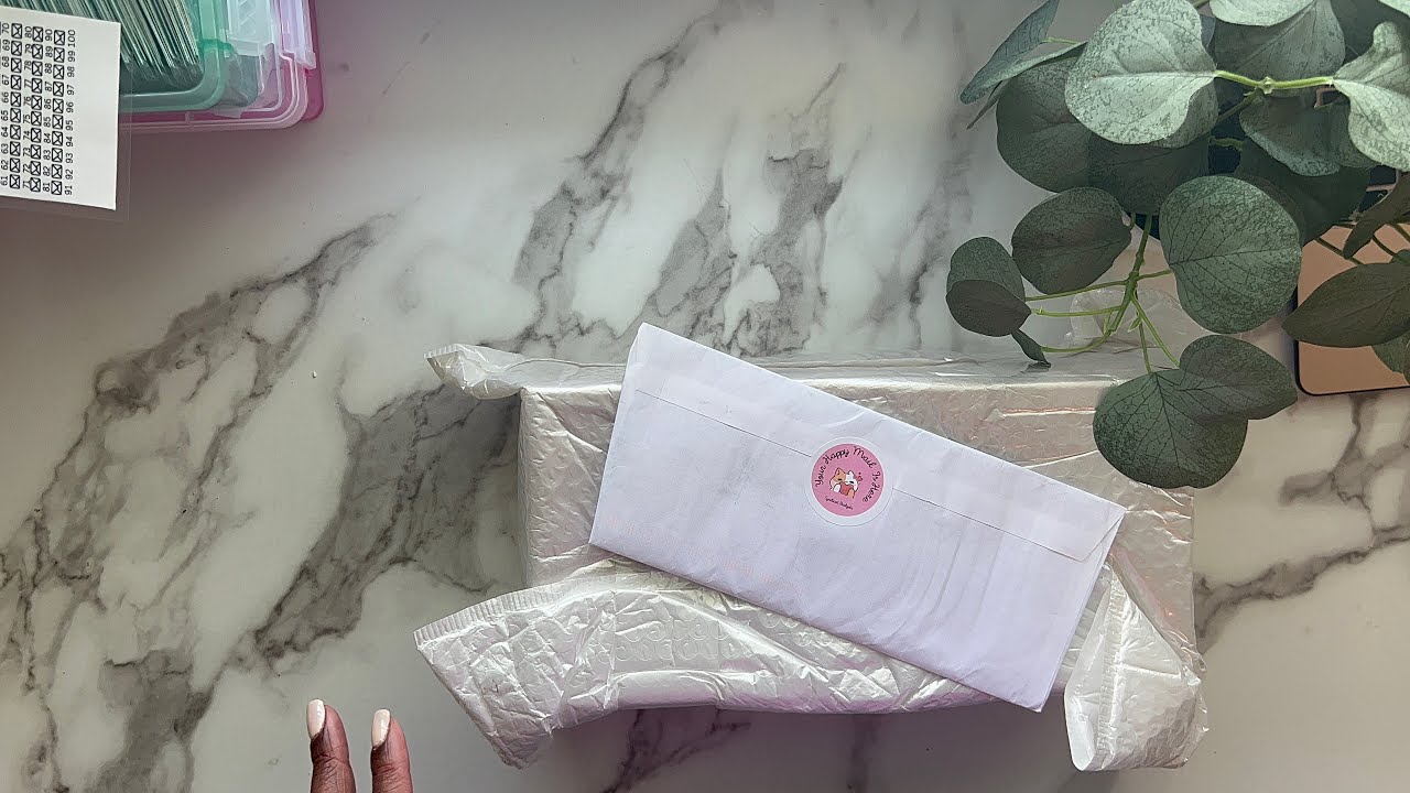 Happy Mail | SURPRISE PACKAGE 📦 😂🤯 #happymail #thegate - YouTube