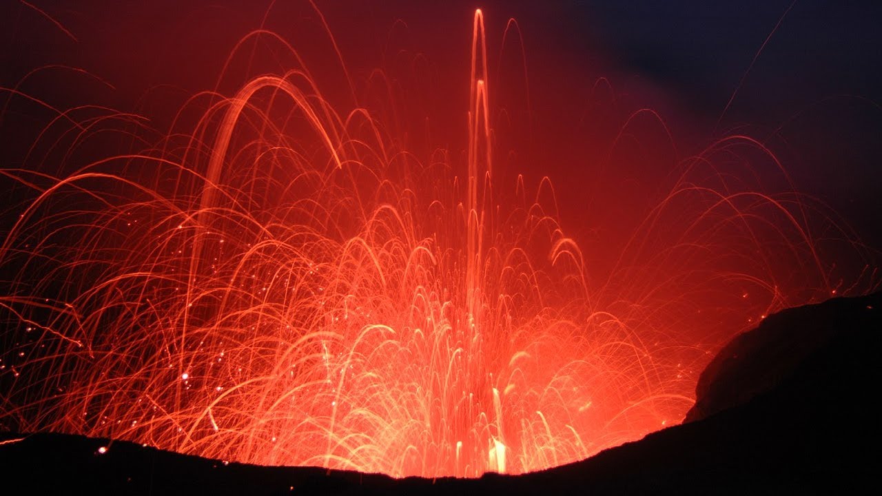 The Volcano Erupting for 870 Years Nonstop; Mount Yasur in Vanuatu ...