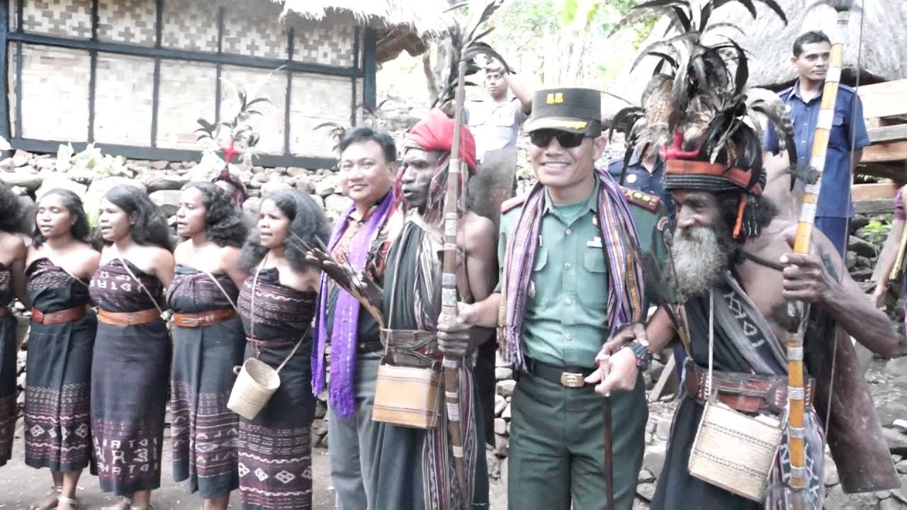 TRADITIONAL VILLAGE OF TAKPALA-ALOR-NTT#5 - YouTube