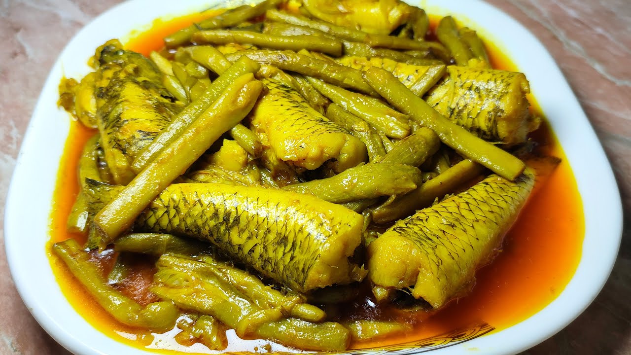 লতি দিয়ে বেলে মাছের রেসিপি । কচুর লতি । Loti recipe । Bele fish recipe ...