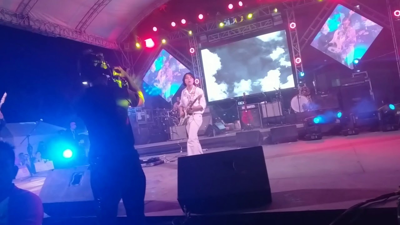 MUNDO - IV Of Spades | LIVE at Fuente Osmena Circle, Cebu City by COKE ...