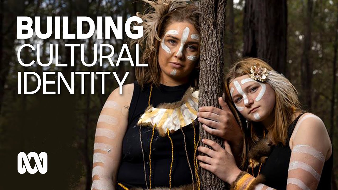 These First Nations women make jewellery, stringybark skirts to connect ...
