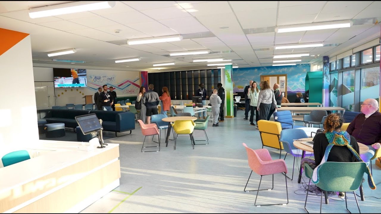 Cardiff West Opening - with CYM subtitles - YouTube