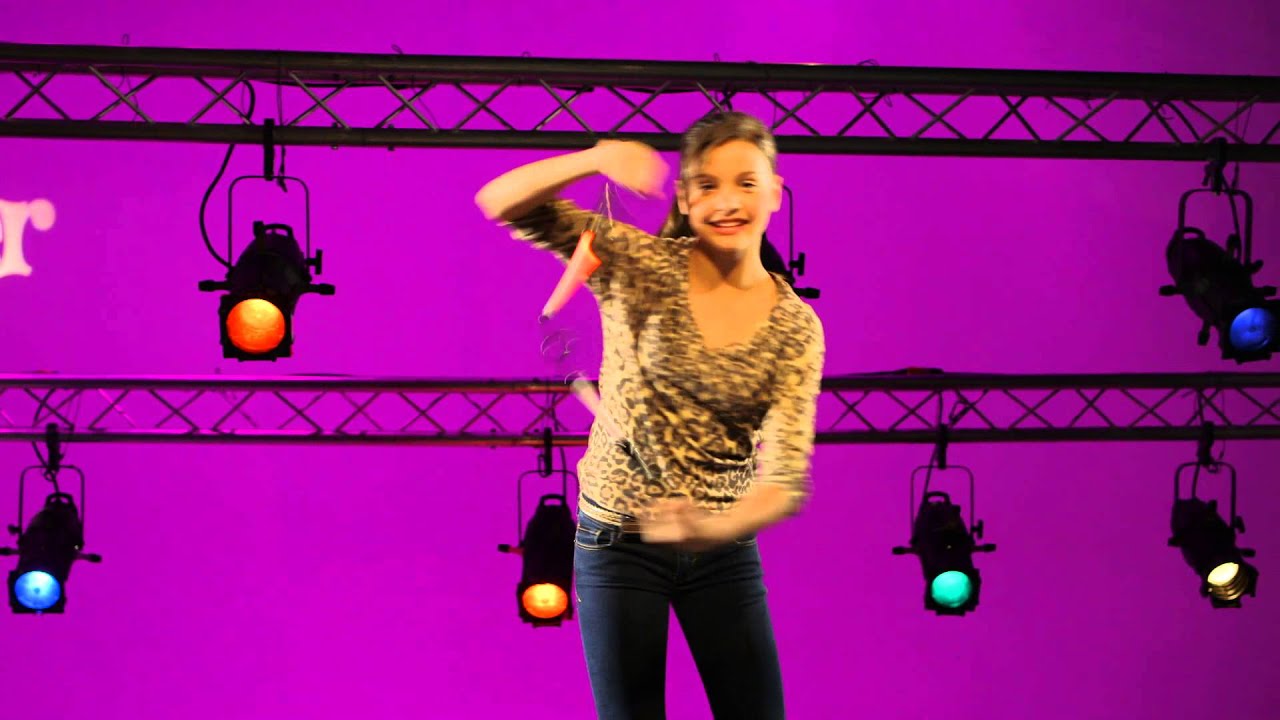 Twister Rave Stickz: Spin Light - YouTube