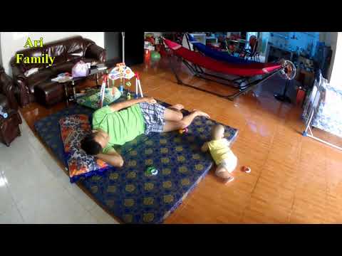 AMAZING ARI BABY CAN STAND | Day 219