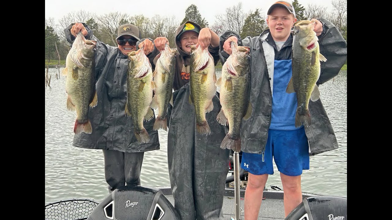 fishing for Massive Bass with Luke Bryan at his INSANE trophy pond ...