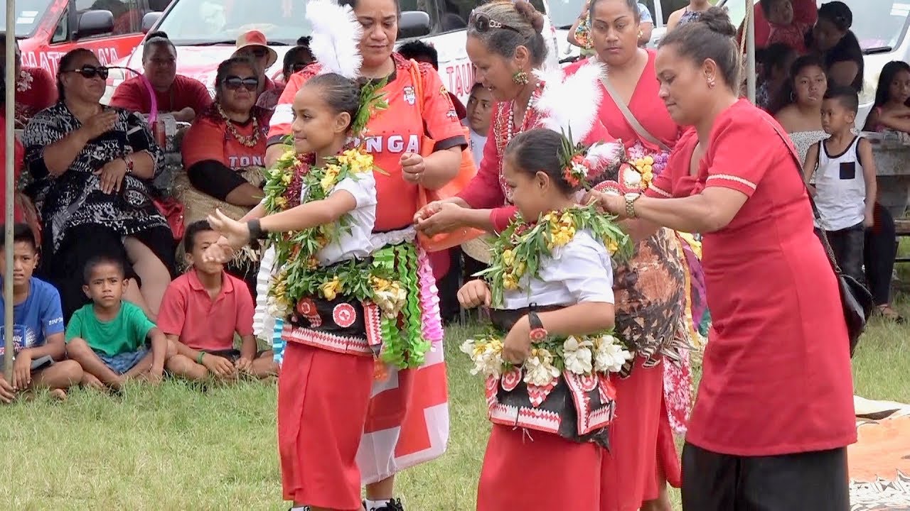 Tau'olunga - Jason Taumalolo's Lapaha Family Celebration - YouTube