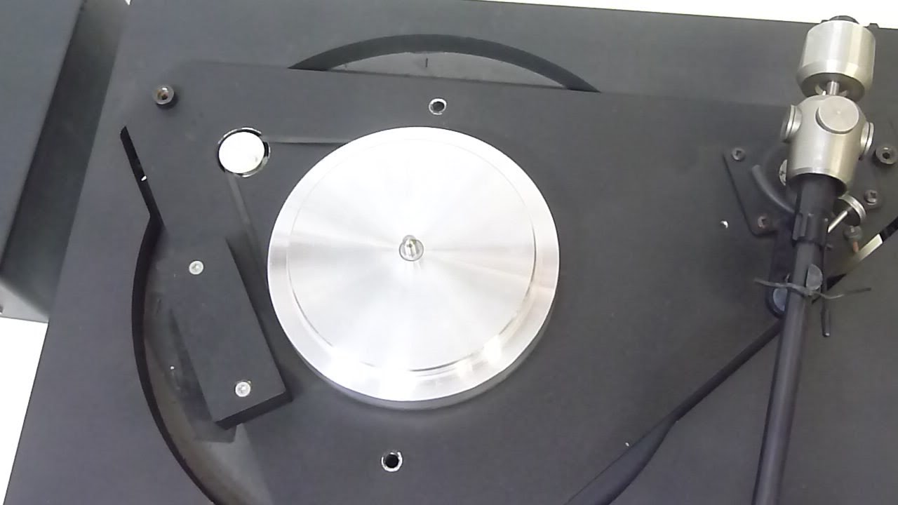 Logic DM-101. Part 4: springs, bushes, bearing, drive belt, chassis ...
