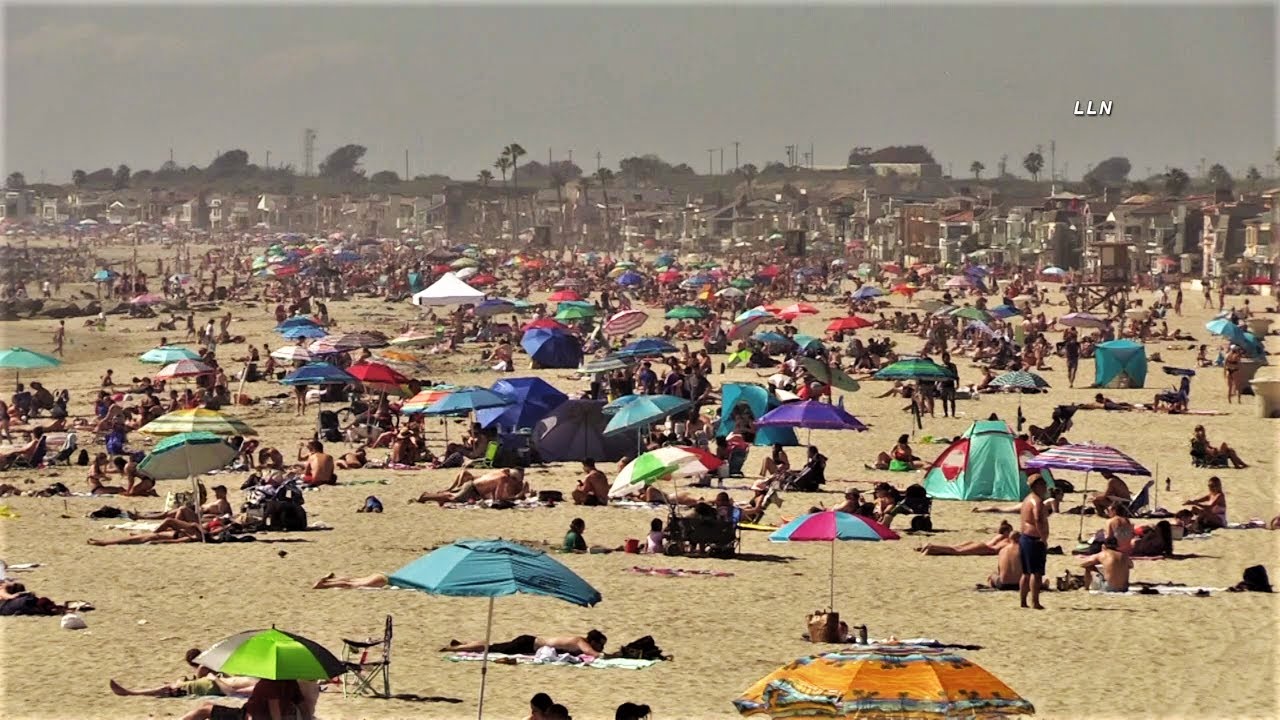 Thousands Flock to Socal Beach Despite Stay-at-home Orders - YouTube
