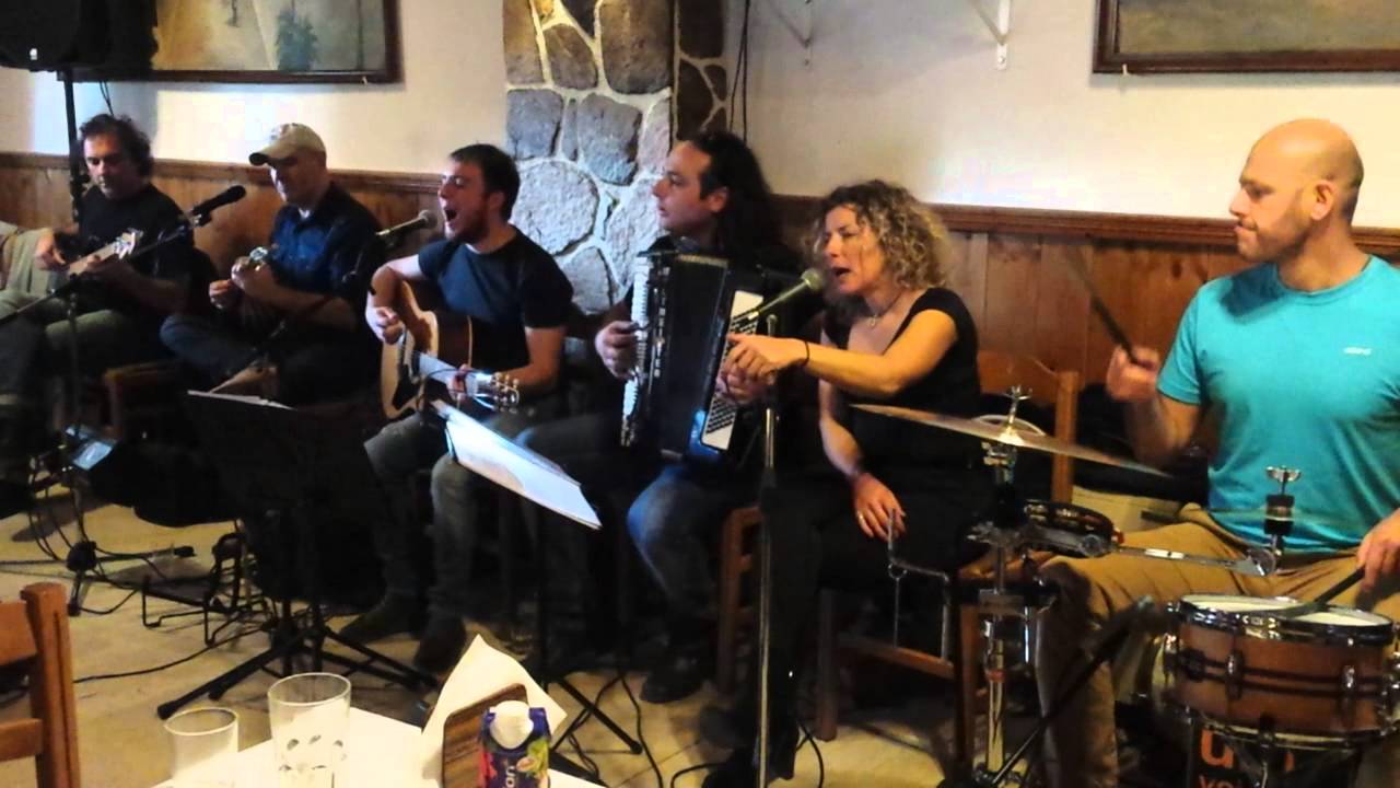 Αμανίτες - Της Ξενιτιάς ( Φεγγάρι μάγια μου 'κανες ) - YouTube