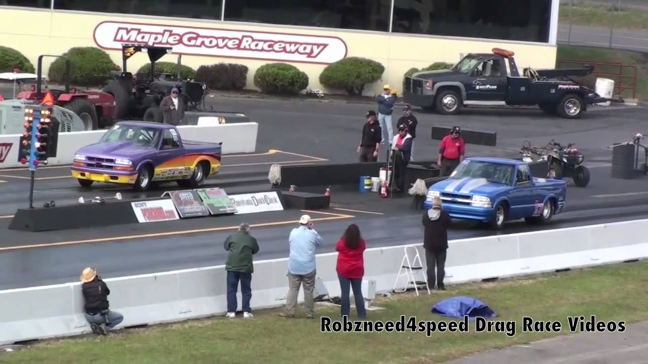 Wheelstanding Super Stock Trucks Side by Side at The Dutch Classic 2010 ...
