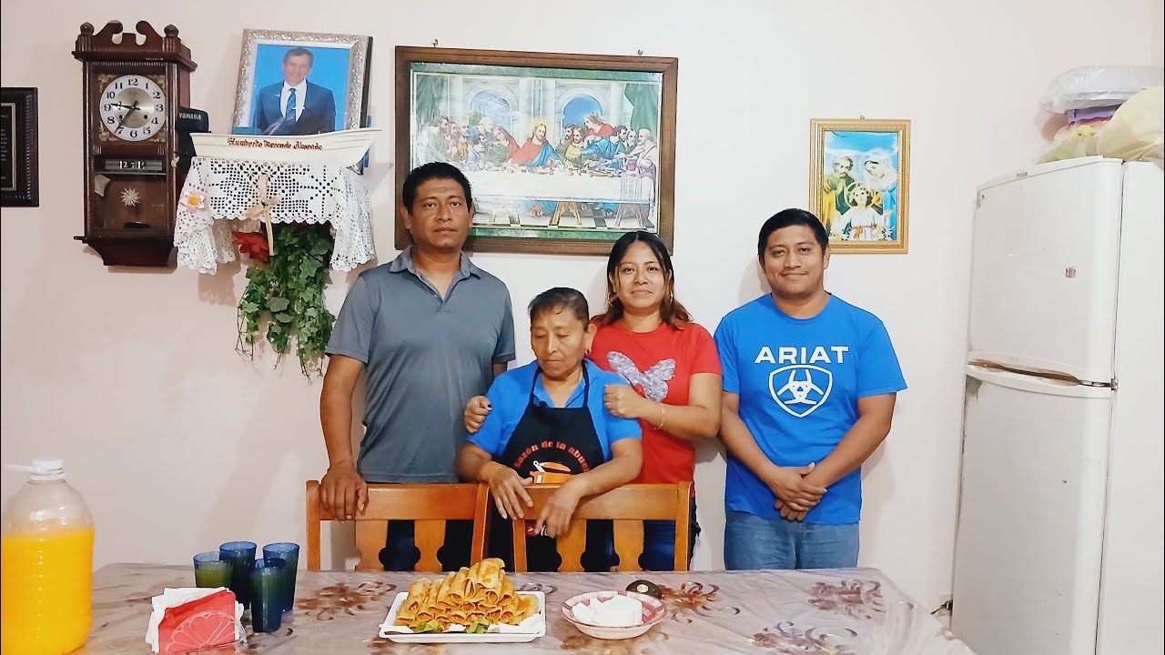 TACOS DE HUEVO CON CHORIZO, TORTILLA EN SALSADA. - YouTube