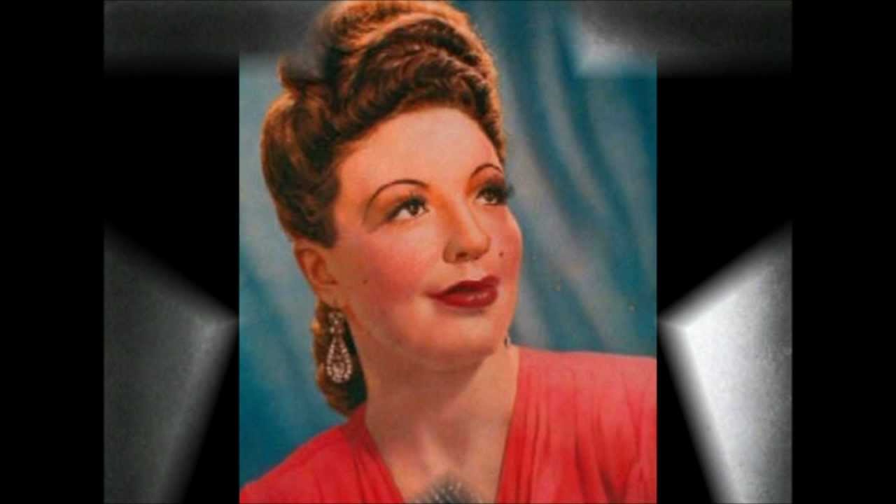 Avé Maria (Gounod) Live recording BBC - La Esterella - YouTube