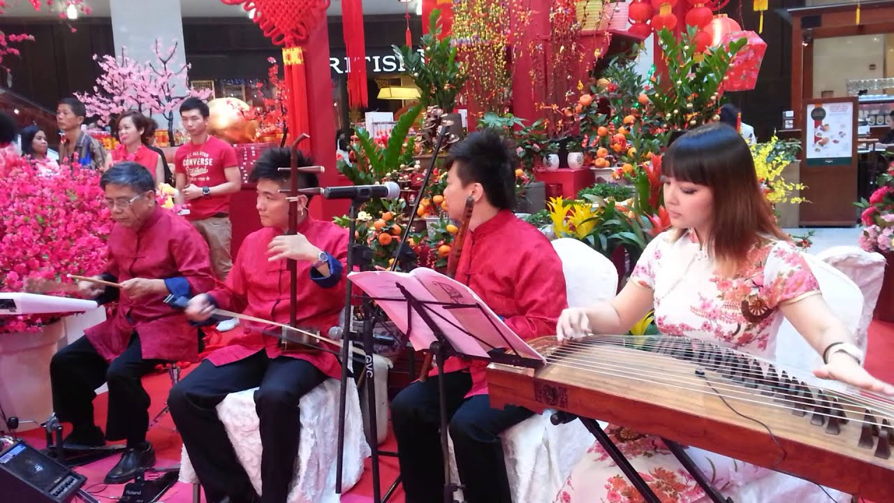 Traditional Chinese Instrumental Performance @ Pavilion KL - YouTube