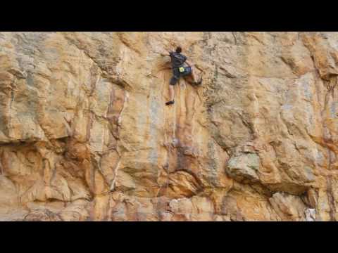 Chris Abernethy on Mind Arthritis, 27 at Mt Arapiles - YouTube