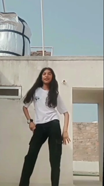 Character sheela h 🥵 #dance #dancecover - YouTube