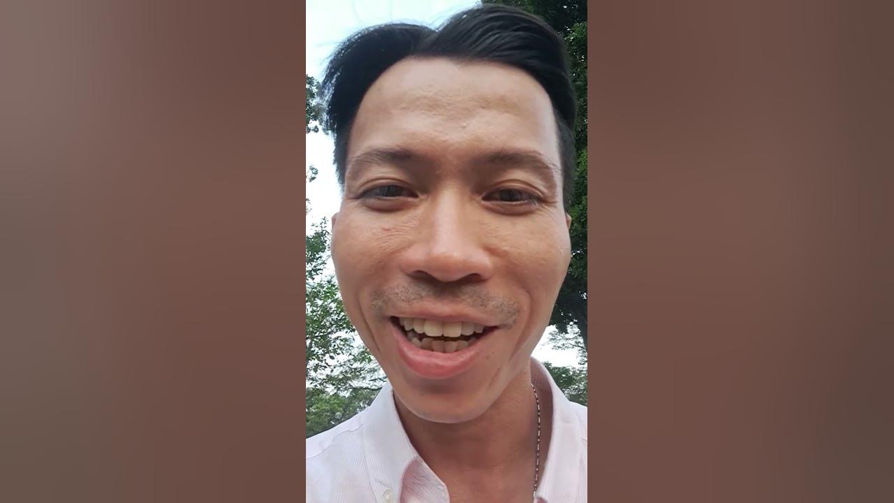Con Chồn Ngồi Cạnh Con Nai Con Nai Thấy Thế Liếm Tai Con Chồn Youtube