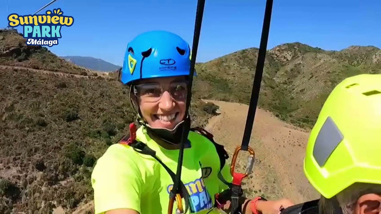 Salto Senior desde la tirolina de Sunview Park - YouTube