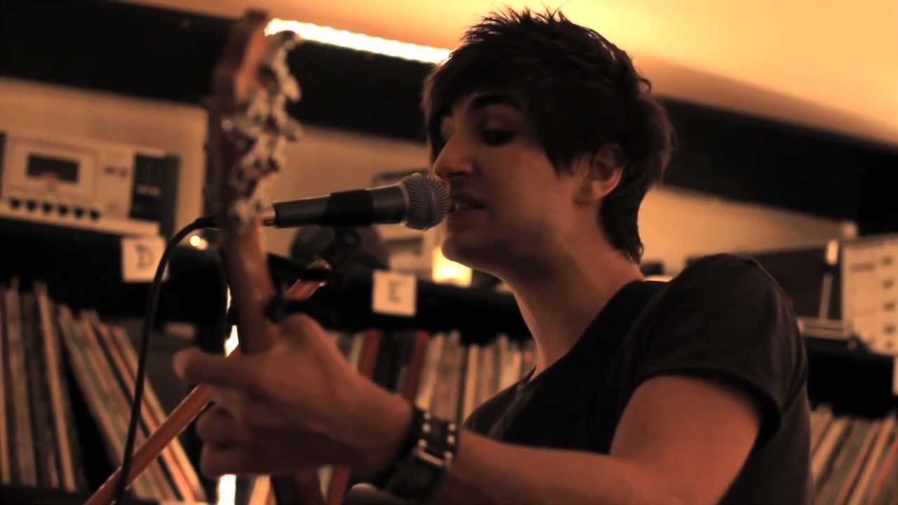 Adrian Wilson - Afraid To Fall (Fat Shan Records - Friday I'm In Love ...