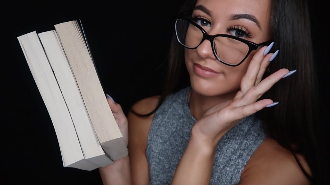 [ASMR] Relaxing Librarian Roleplay 😴 📚 - YouTube