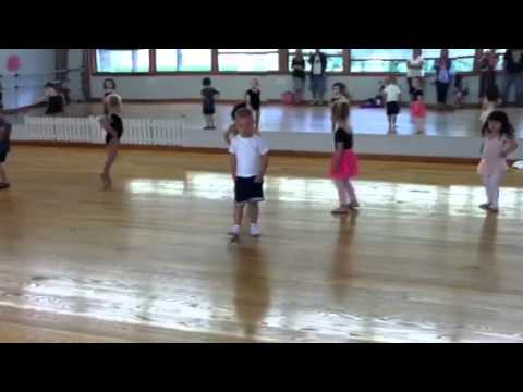 Izzy and Carson Dance Class - YouTube