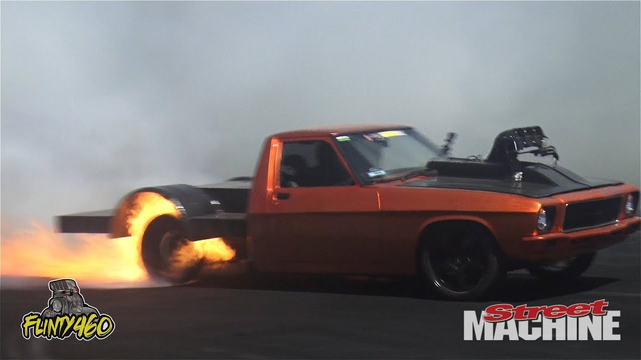 BLOWN TONNER "TON-222" TYRE FIRE AT SUMMERNATS 31 - YouTube
