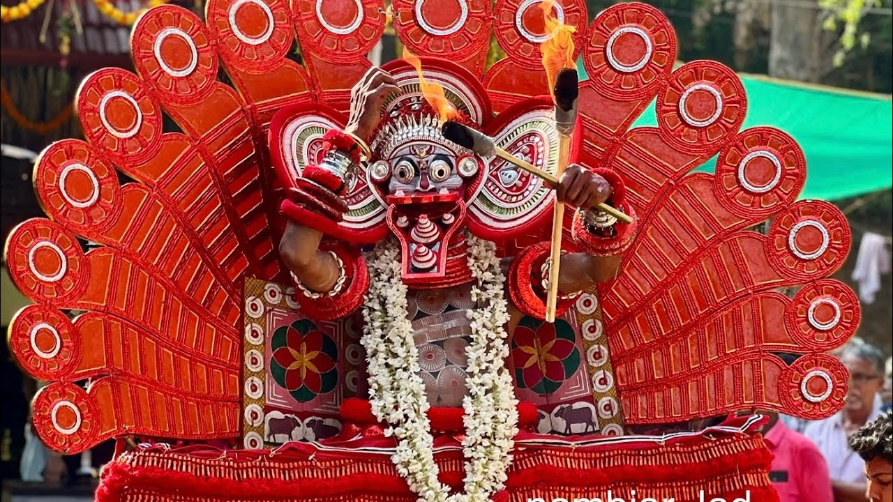 Kuttichathan Theyyam / Moothakooloth Bagavathi temple , Thalassery ...