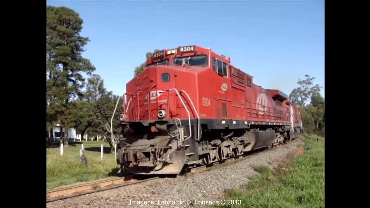 GE D9-40BBW #8304 + C30-7 com um trem na PN da AV. Monteiro Lobato em Ponta Grossa/PR, 07/07 ...