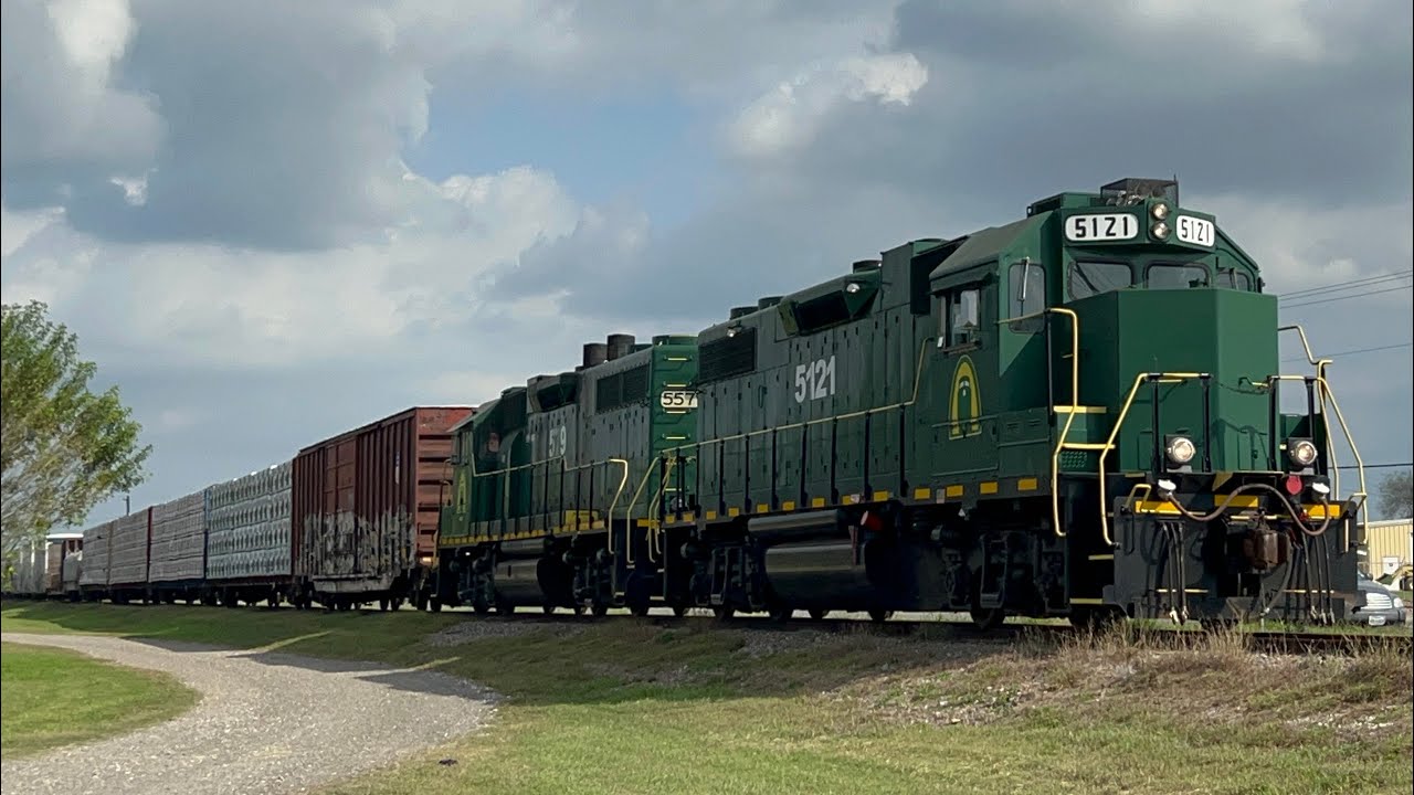 The chase of the RVSC McAllen hauler (5121 & 5579) Harlingen to Donna ...