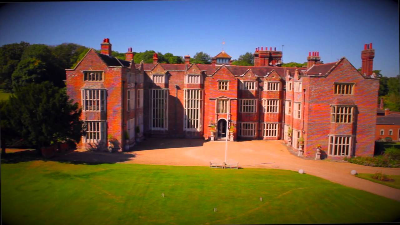 Danny House Exterior - A 1 Minute Film - YouTube