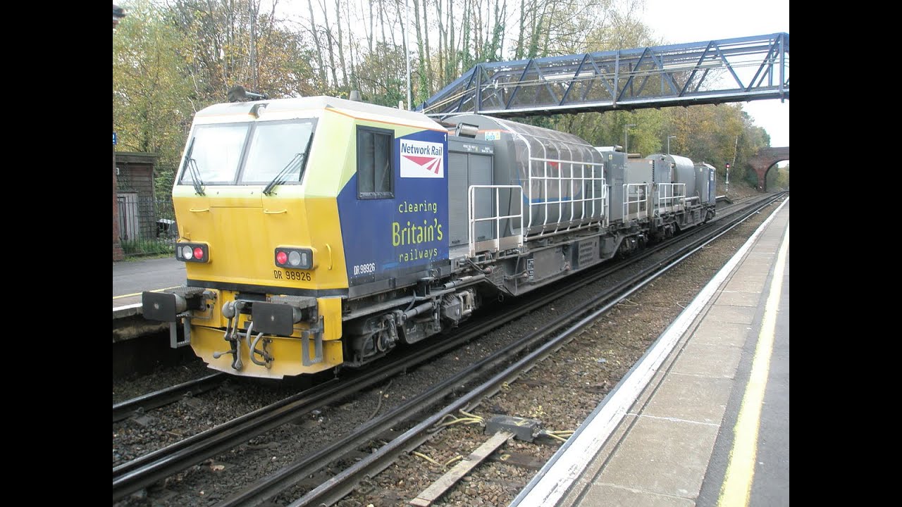 Network Rail specialist train track cleaner DR98982. - YouTube