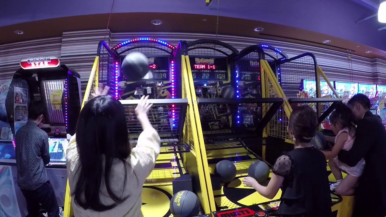 Game Center Japan | PAC MAN Basketball - YouTube
