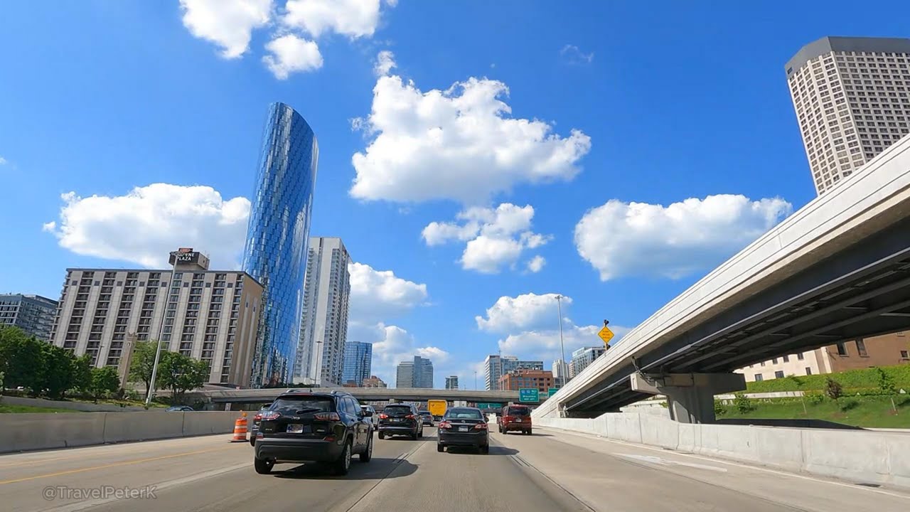 Driving from downtown Chicago to Lincoln Park via I-94 W Expressway in ...
