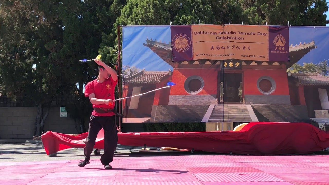 Shaolin Kung Fu Double whip chains 少林雙鞭 at Shaolin Day 2019 - YouTube