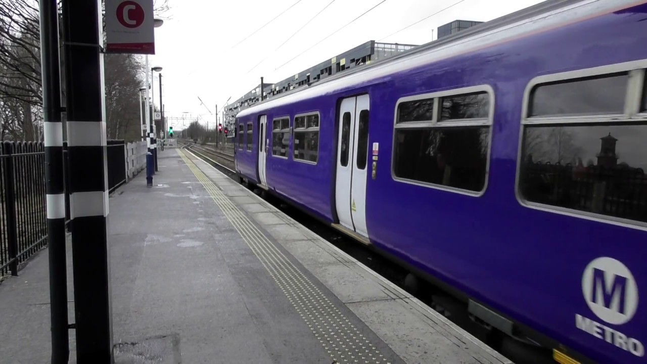 Northern Rail Class 321 Departing Wakefield Westgate (25/2/17) - YouTube