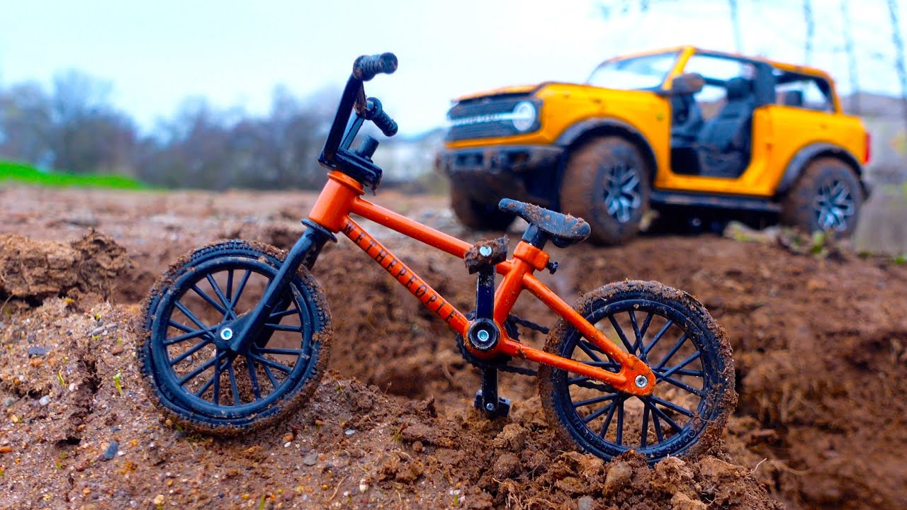 BMX Finger | Jeep Off Road | Tech Deck Finger BMX Tricks | Tricks On ...