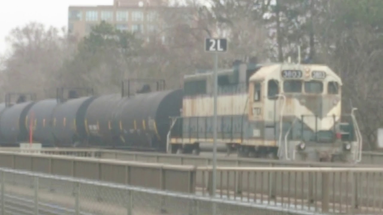 LTEX GP38 3803 Train Switcher Is Switching In Clarkson Yard - YouTube